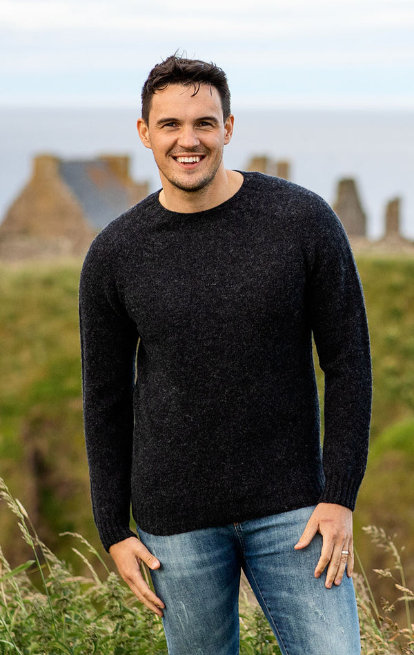 Mens Seamless Saddle Shoulder Shetland Jumper in a classic charcoal ...